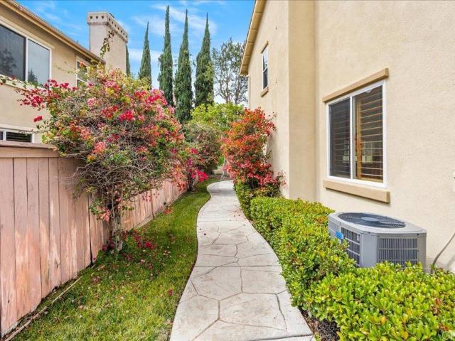 2549 Coyote Ridge Ter