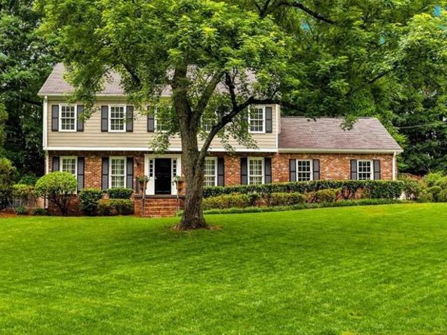 2549 Riverglenn Cir, Dunwoody, GA 30338