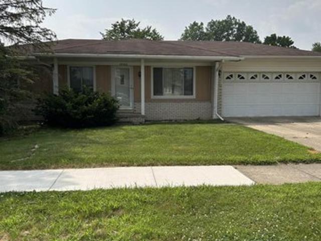 25400 Kelli Ct, Taylor, MI 48180