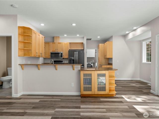 25401 Kanasket Dr, Black Diamond, WA 98010 | MLS #2495