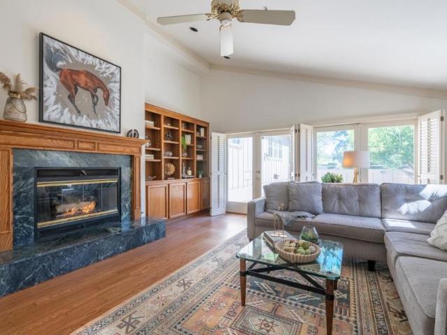 25405 Markham Lane