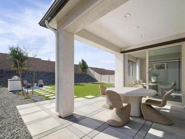 25408 Violane Dr, Menifee, CA 92585