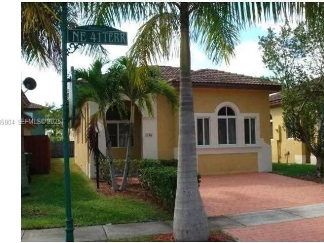 2540 NE 41st Ter, Homestead, FL 33033 | MLS #A11785 | Compass