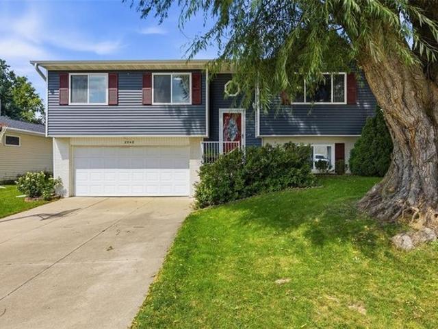 2540 Copper Dr, Marion, IA 52302
