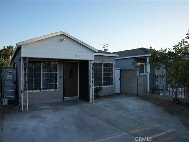 2540 E 127th