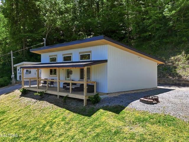 2540 Pittman Center Rd, Sevierville, TN 37876