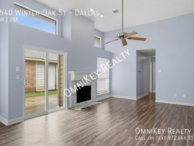 2540 Winter Oak St, 3 beds, 2 full baths