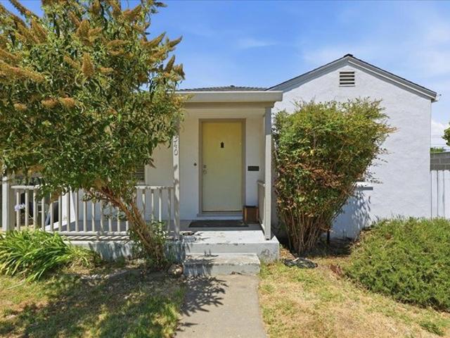 2540 28th St, Sacramento, CA 95818