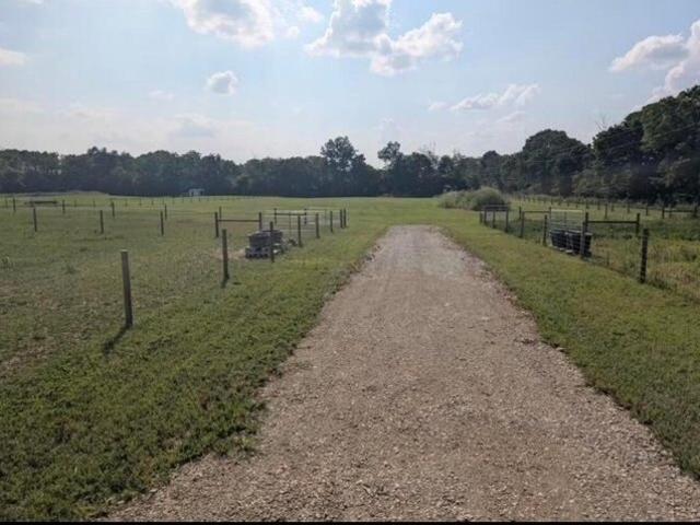 25415 Shoemaker Rd, Circleville, OH 43113