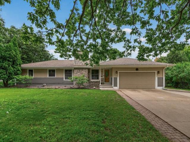 2541 Quebec Ave S, Saint Louis Park, MN 55426