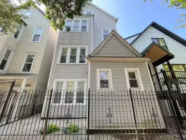 2541 W Cortland Street, 2, Chicago, IL 60647