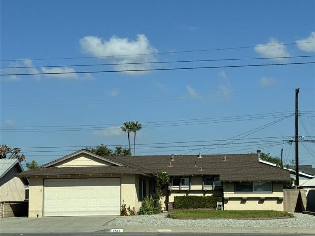 2541 W Lambert