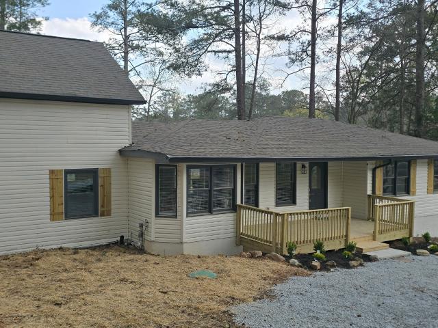2541 Winding Lake Trail NE