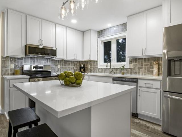 2542 Brown Deer Rd, Stoughton, WI 53589