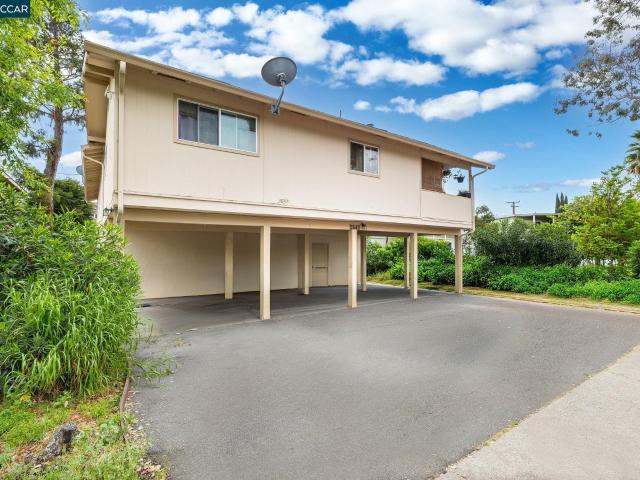 2542 Camara Cir