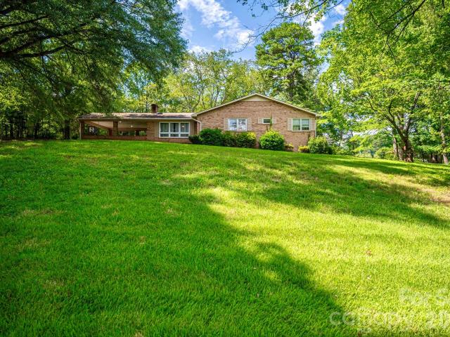 2542 E NC 10 Highway