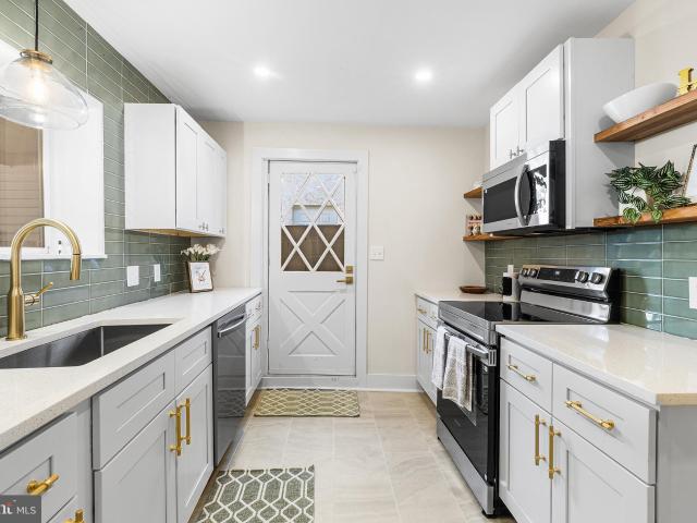 2542 Jasper St, Philadelphia, PA 19125 | MLS #PAPH2581