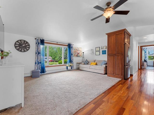 2542 riverview drive