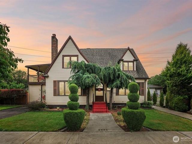 2542 S Cushman Ave, Tacoma, WA 98405