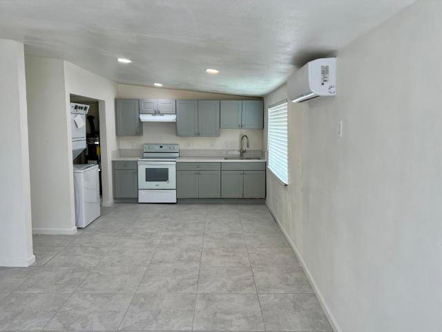 2542 Sea View Drive
