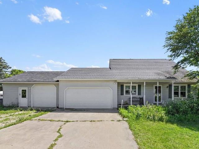 2542 Wayward Dr, Traverse City, MI 49685
