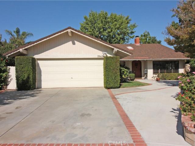 25433 Plaza Escovar, Valencia, CA 91355 | MLS #SR26076 | Compass