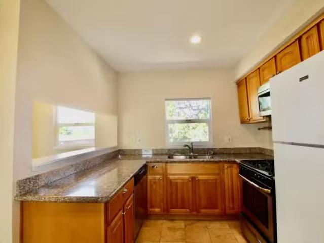 2543 Martin Luther King Jr Way #3, Berkeley, CA 94704