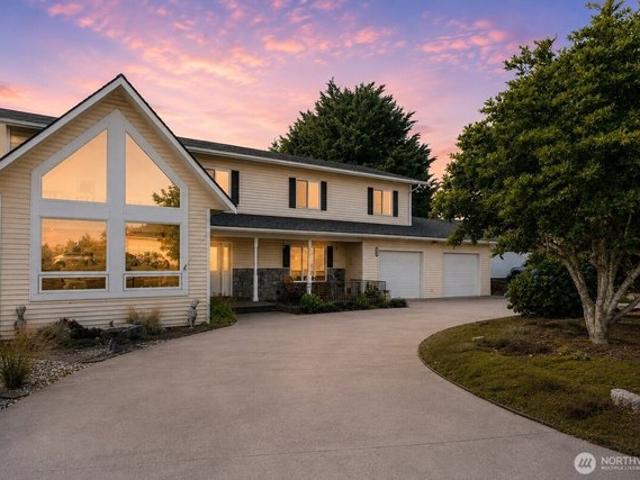 2543 Crescent St, Ferndale, WA 98248