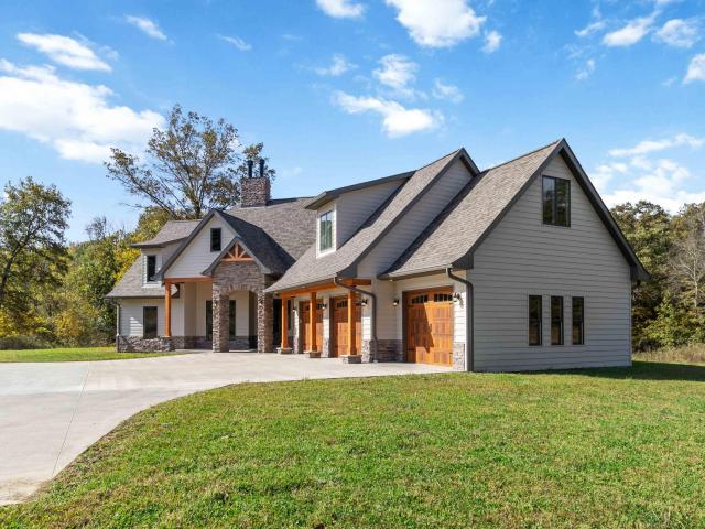 2543 Summersville Road