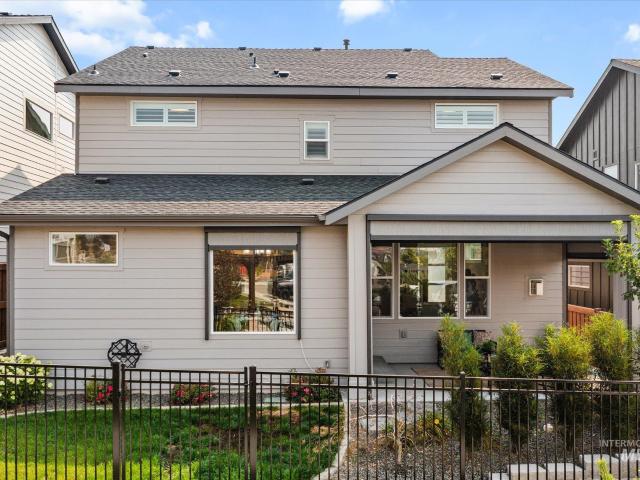 2543 S Via Privada Ln