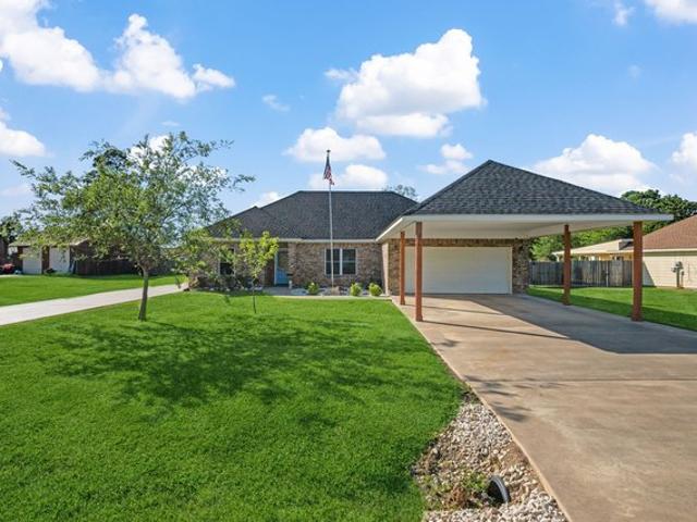 254 Chuckwagon, Livingston, TX 77351