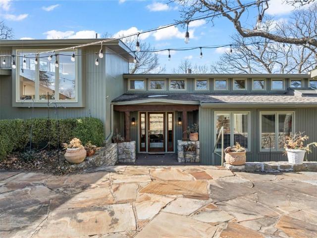 254 Arapahoe Cir E, Lake Quivira, KS 66217 | MLS #2607 | Compass