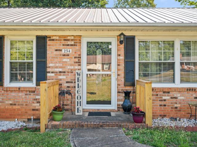 254 Arrowhead Drive