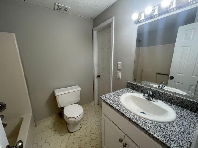 254 E Clayton Street 4 Bedroom Apartment for Rent at 254 E Clayton St, Athens, GA 30601
