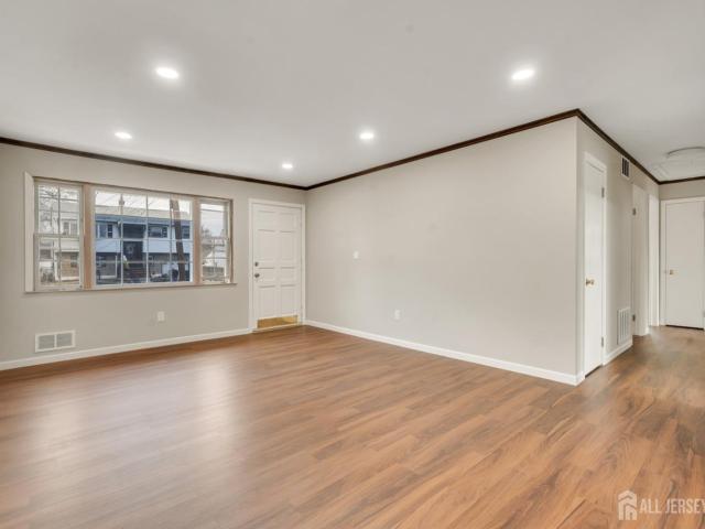 254 e george place