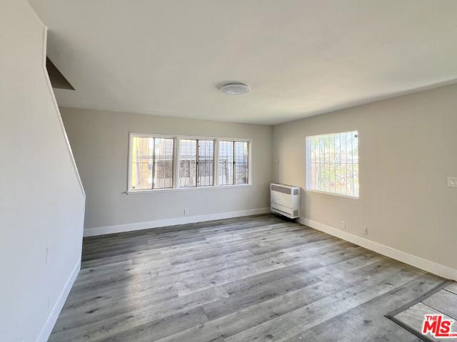 254 E Lanzit Avenue 1