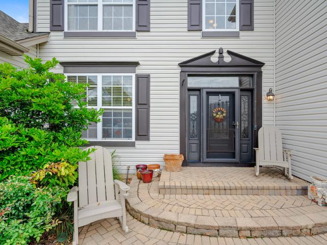 254 E Park Avenue