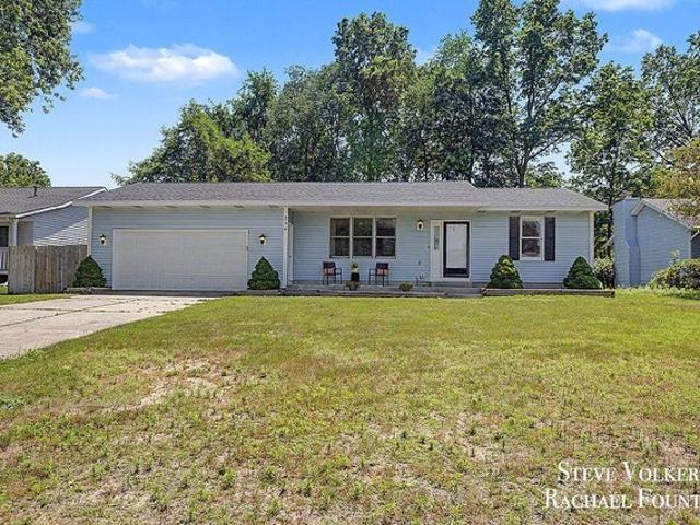 254 Elemeda St, Holland, MI 49424