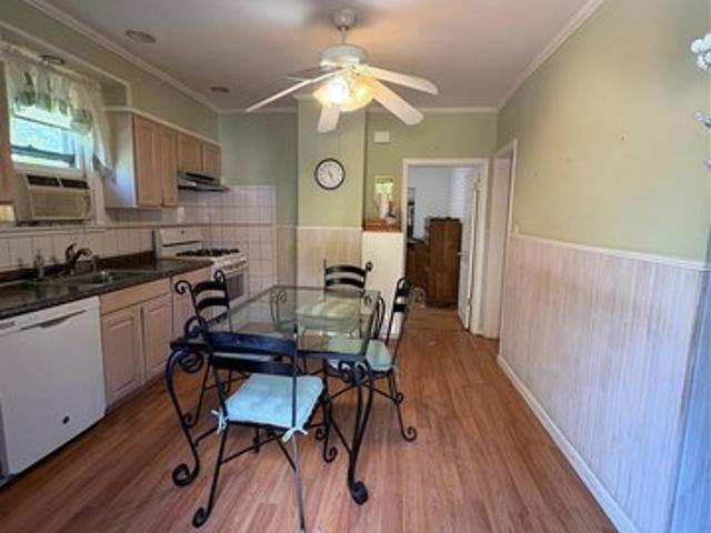 254 Hempstead Ave, Rockville Centre, NY 11570
