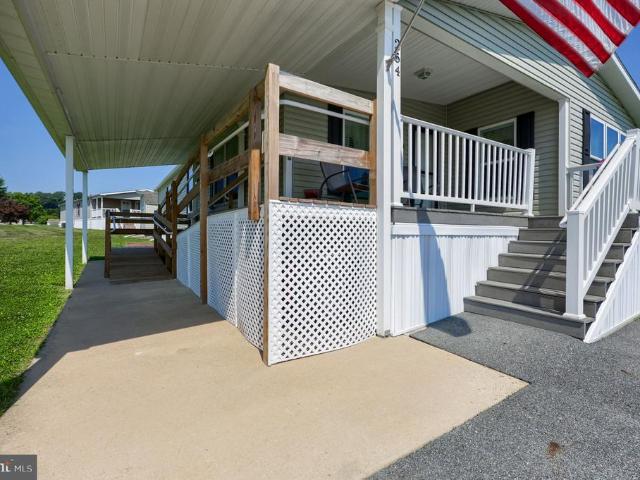 254 James Way