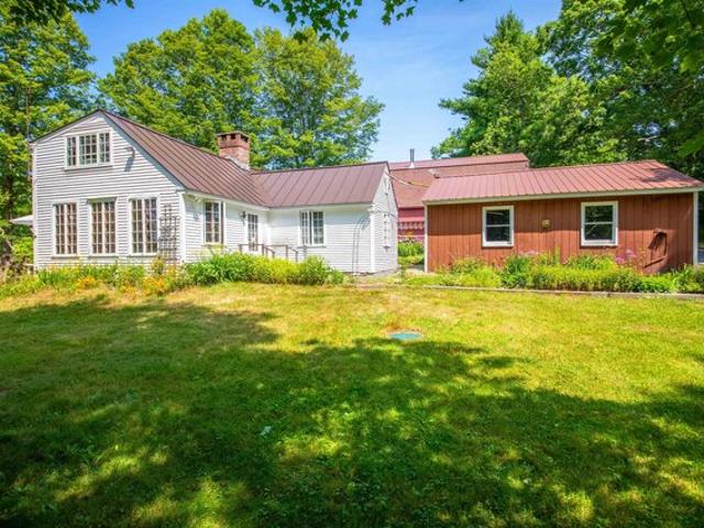 254 Lawrence Dr, Townshend, VT 05359