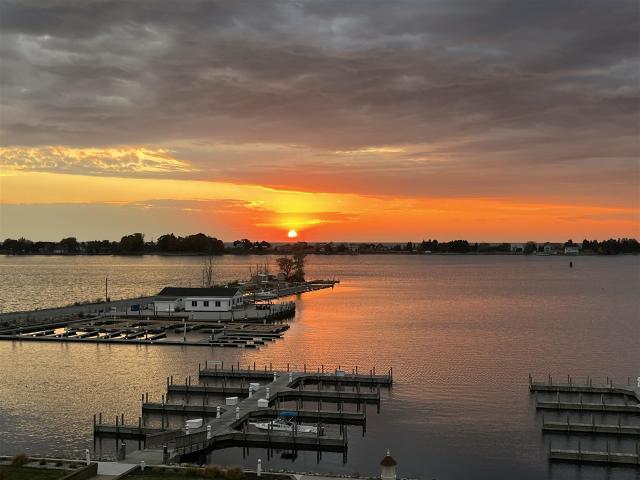 254 Lakeside Drive