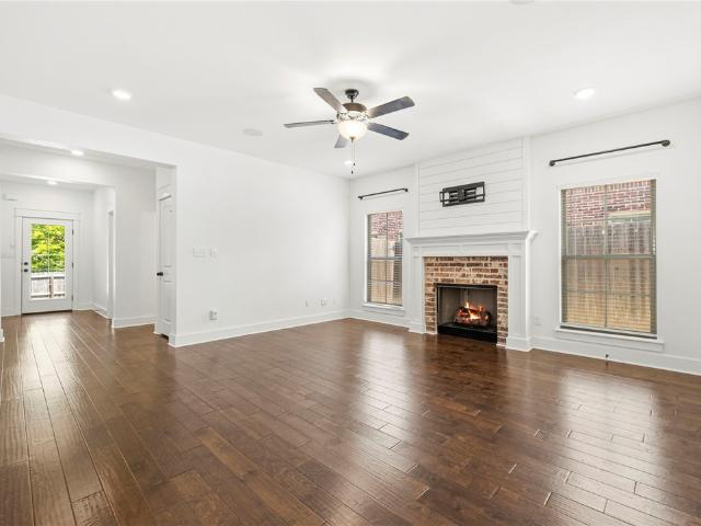254 N Solitude Bend