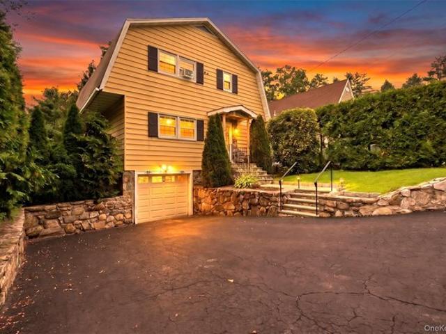 254 Sparkle Rd, Yorktown Heights, NY 10598