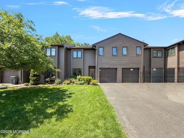 254 Plum Dr, Marlboro, NJ 07746