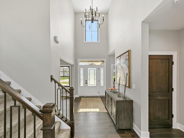 254 River Oaks Cir
