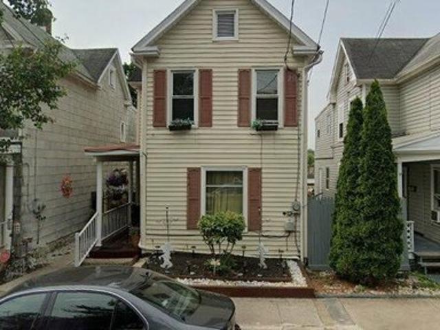 254 W Queen St, Chambersburg, PA 17201