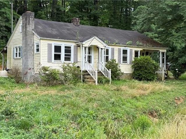 254 Toms Creek Church Rd, Pilot Mountain, NC 27041