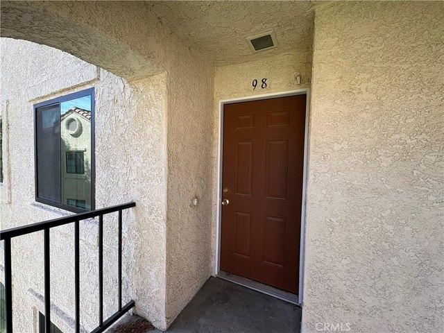 2554 Olive Dr Apt 98, Palmdale, CA 93550