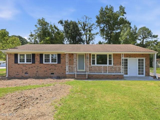 2554 E Forest Dr, Newport, NC 28570